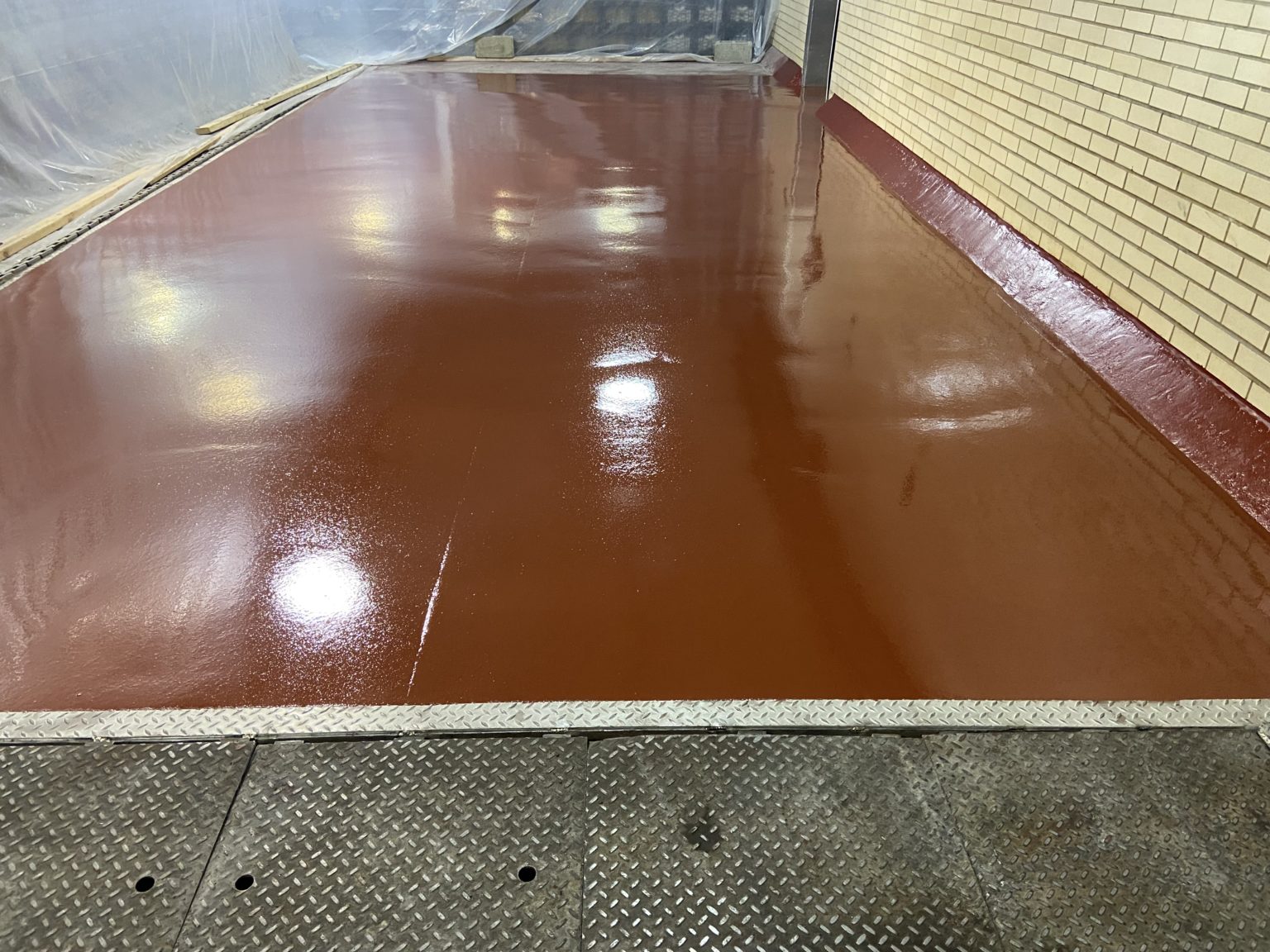Installing a Cold Storage Floor Using Urethane Cement with a Low ...